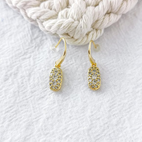 Kendra Scott | Jewelry | Authentic Kendra Scott Grayson Gold White Crystal Drop Earrings | Poshmark